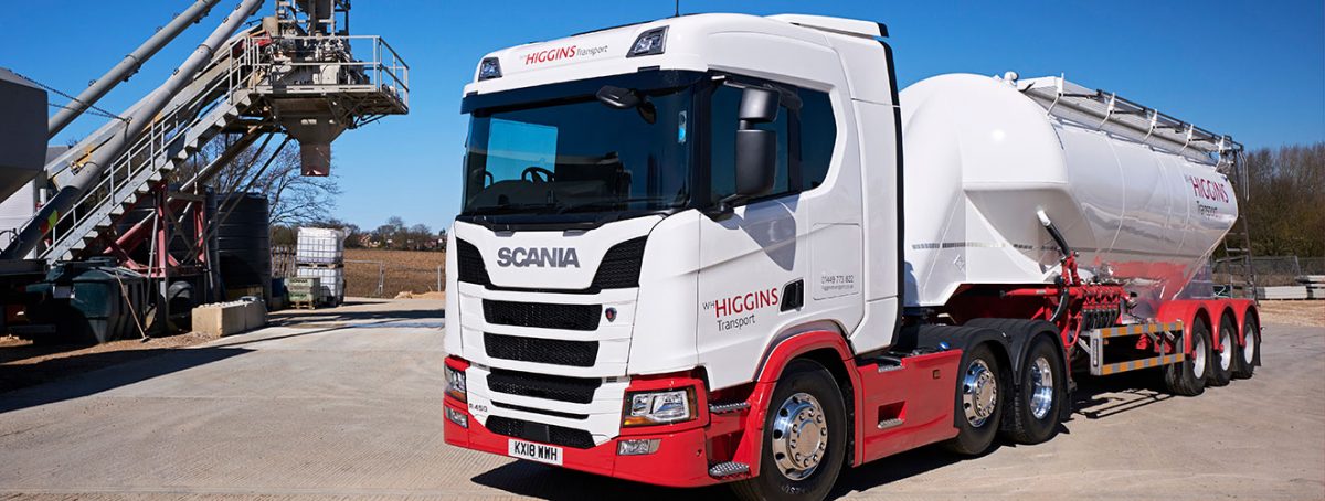 Bulk-Powder fleet - Vehicle signage - Gardiner Design Associates