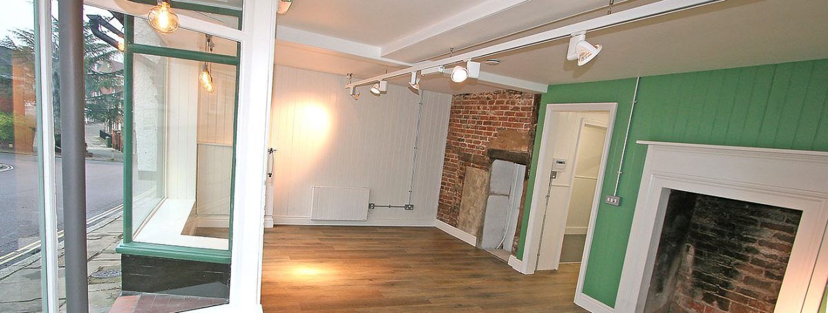 Historic shop unit - Interior design - Gardiner Design Associates